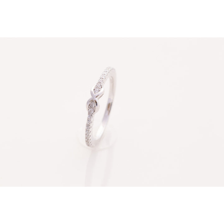 Kioo Jewelry - Simplicity is the Ultimate form of Sophistication